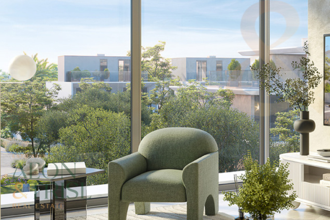 Corner Villa | Great Location | Large Plot - Propsearch.ae