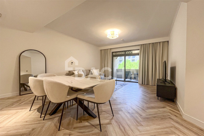 Upgraded | Large Layout | Burj Khalifa View - Propsearch.ae