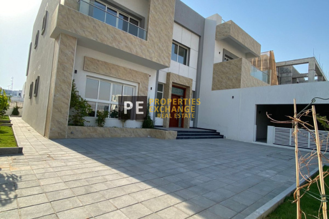 SPACIOUS | BRAND NEW | READY VILLA | - Propsearch.ae