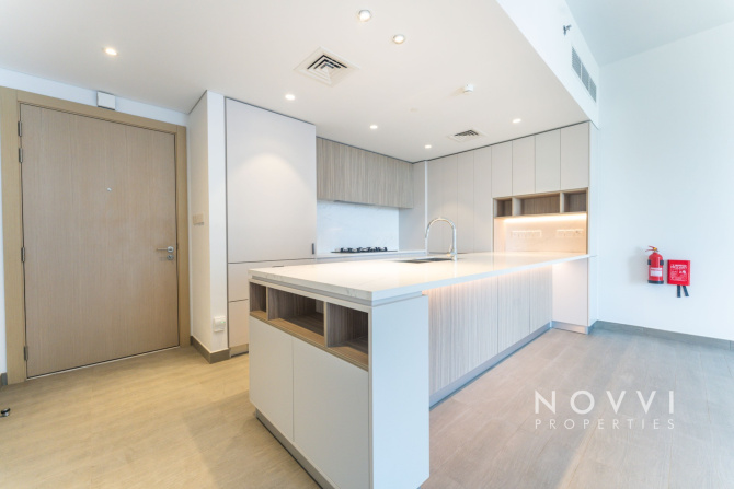 Corner Unit | Large Layout | Vacant Now - Propsearch.ae