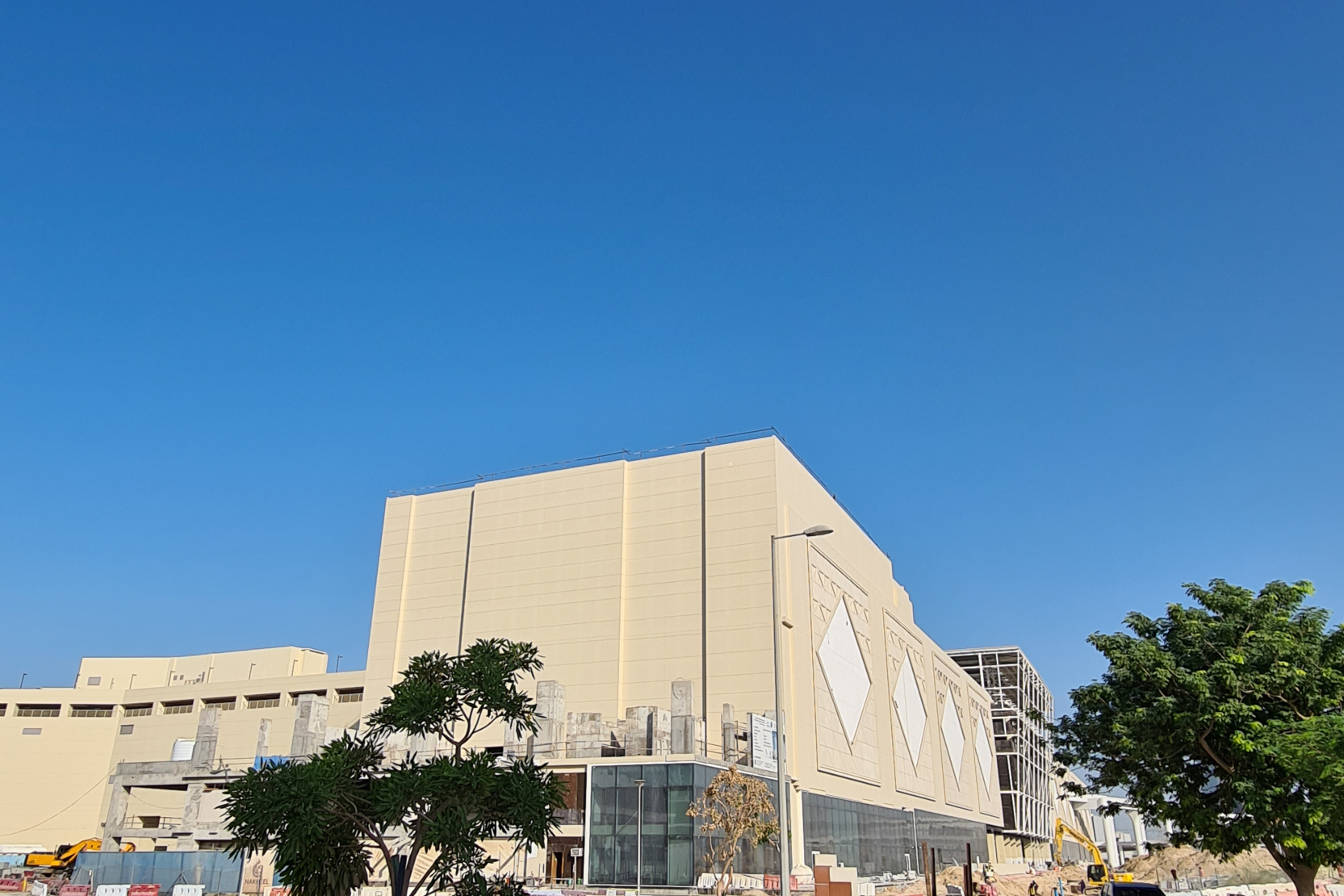 Al Khail Avenue Mall - Propsearch.ae