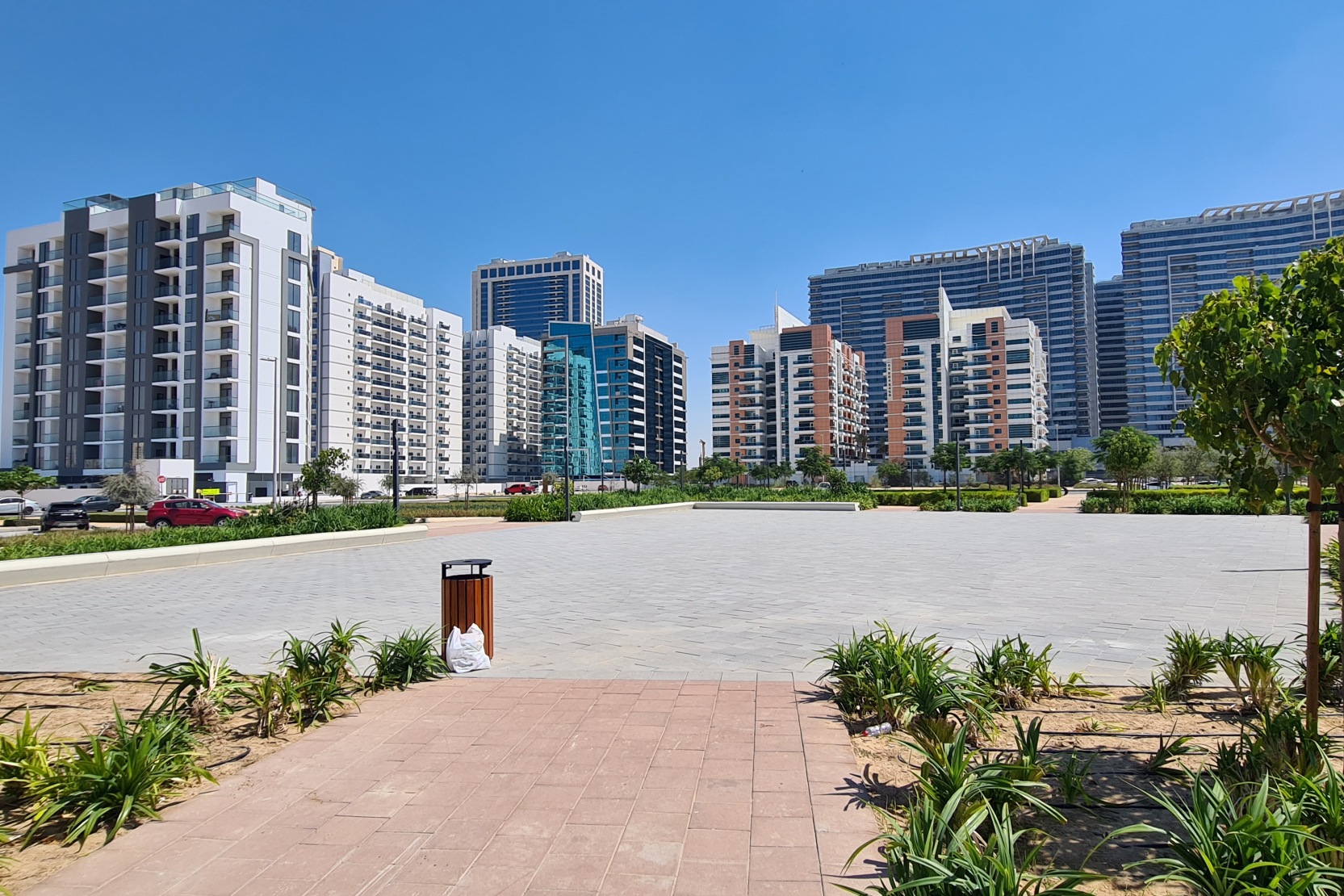 DRC Eastern Community Hub - Propsearch.ae