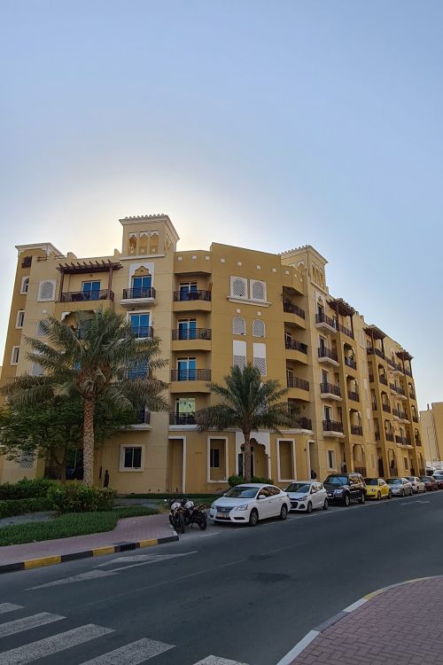 Emarati Building EMR-06 Guide | Propsearch.ae