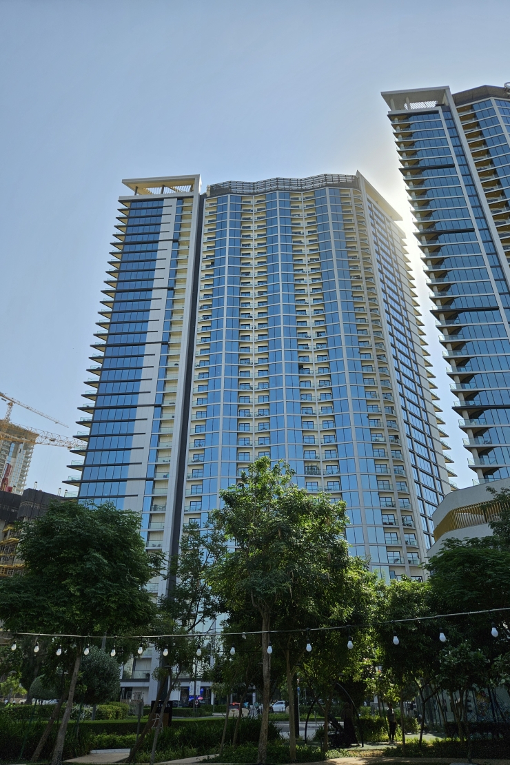 Hartland Waves - Propsearch.ae