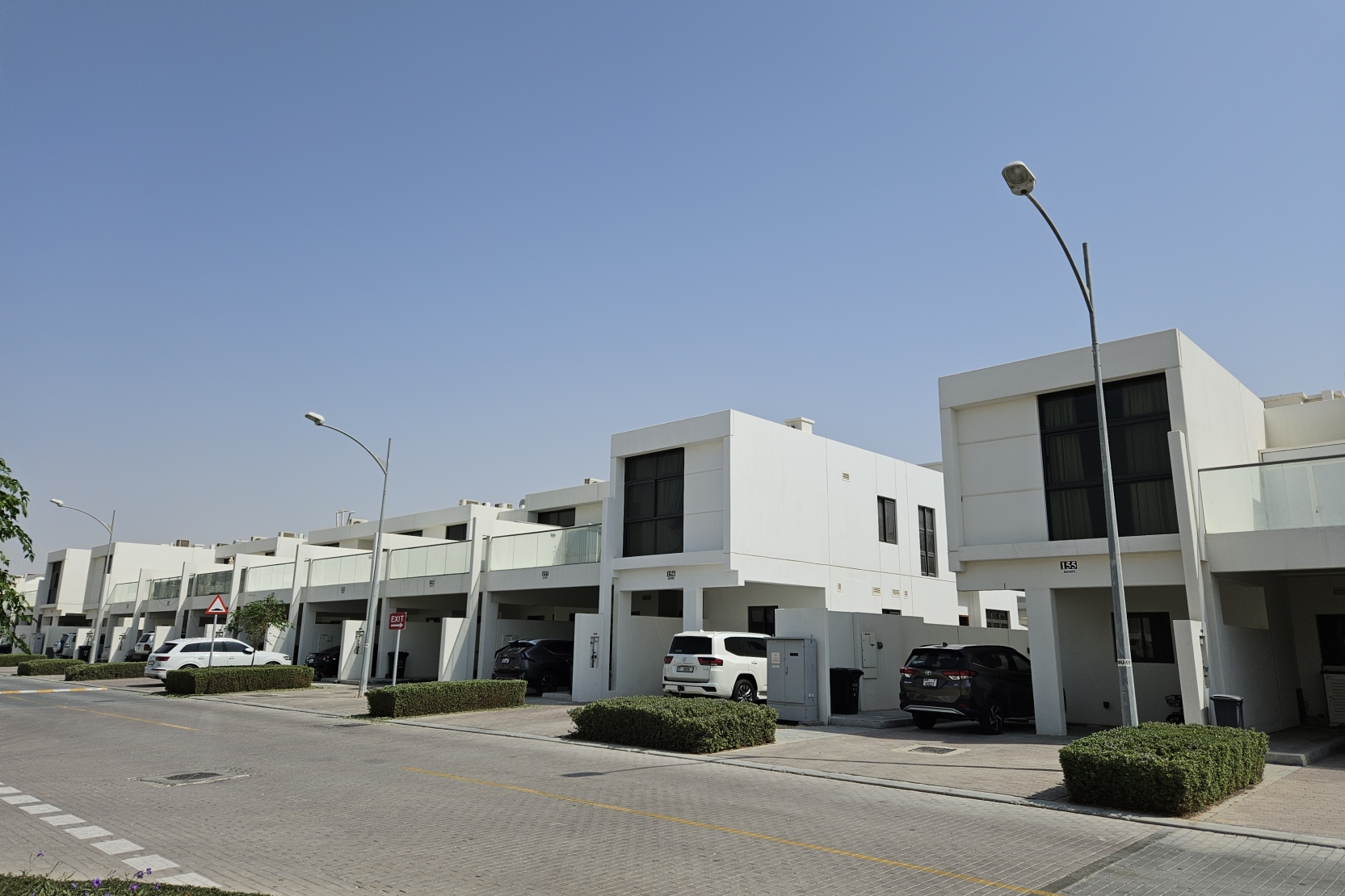 Janusia - Propsearch.ae