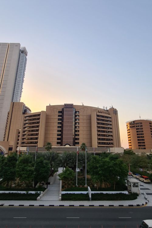 Cayan Tower - Propsearch.ae