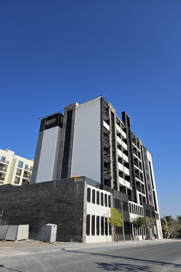 Maya 5 - Propsearch.ae