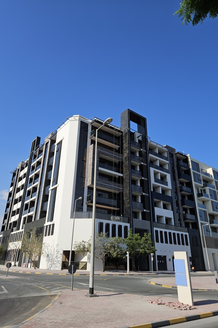 Maya 5 - Propsearch.ae