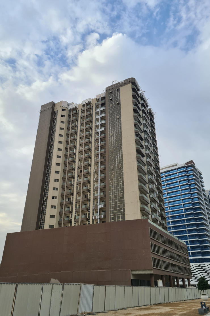 Moon Tower - Propsearch.ae