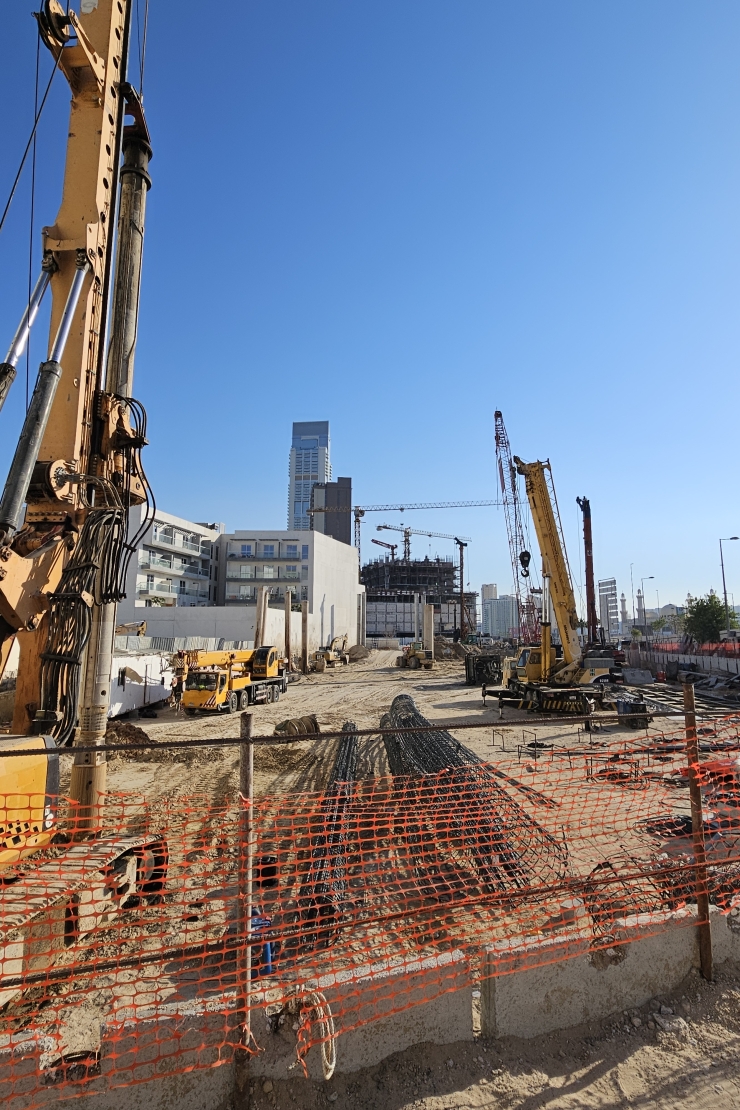 Red Square - Propsearch.ae