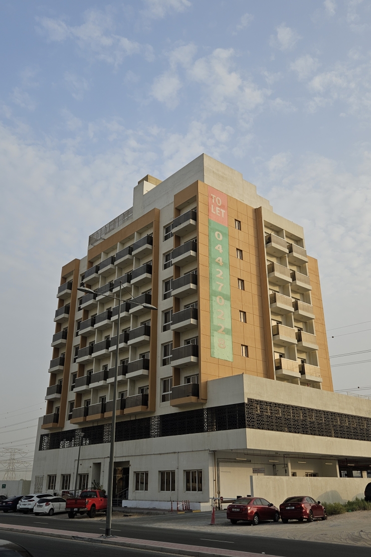 Sandy Signature 2 - Propsearch.ae