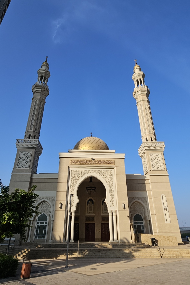 Sheikha Bint Saeed Al Maktoum Masjid - Propsearch.ae