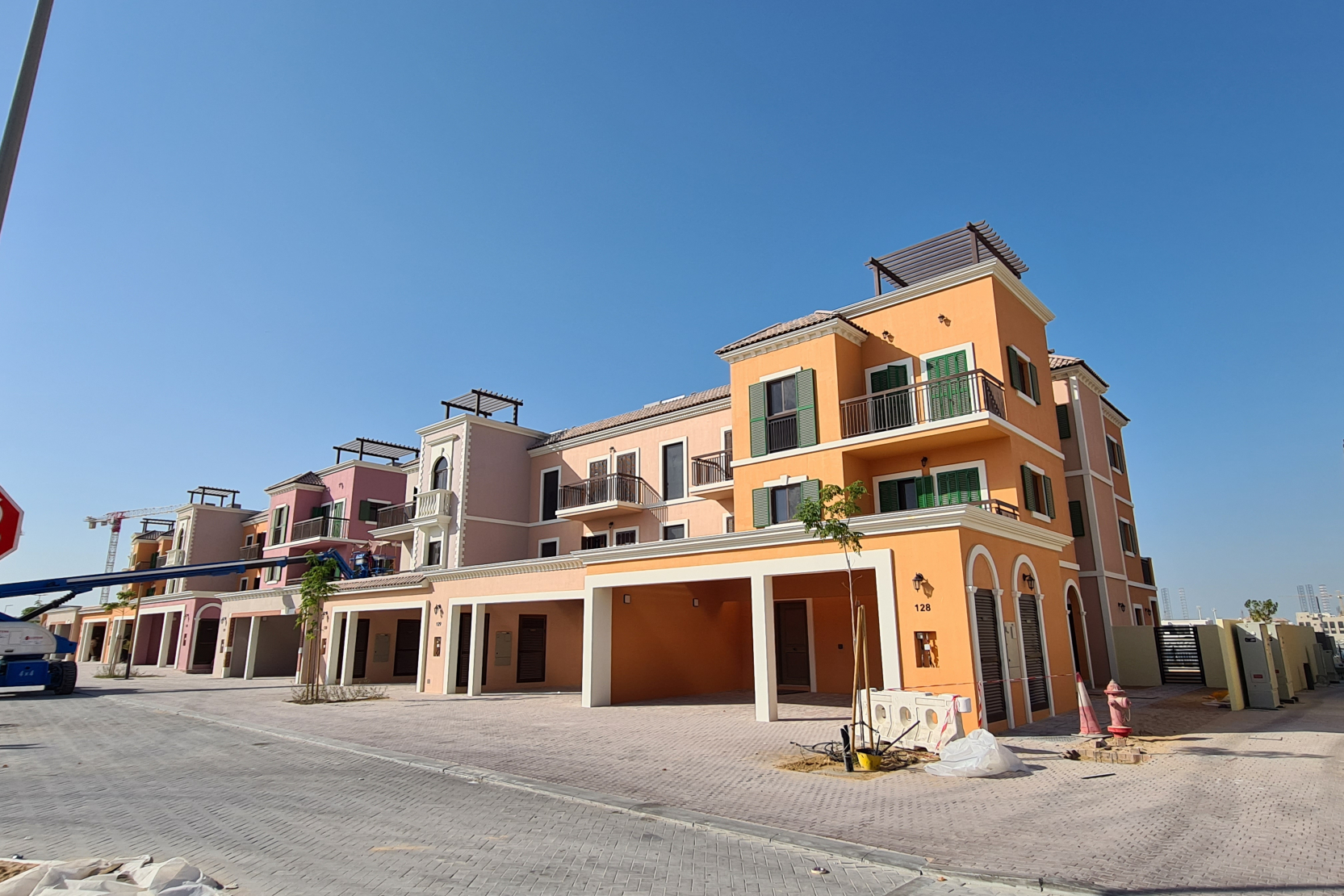 Sur La Mer - Propsearch.ae