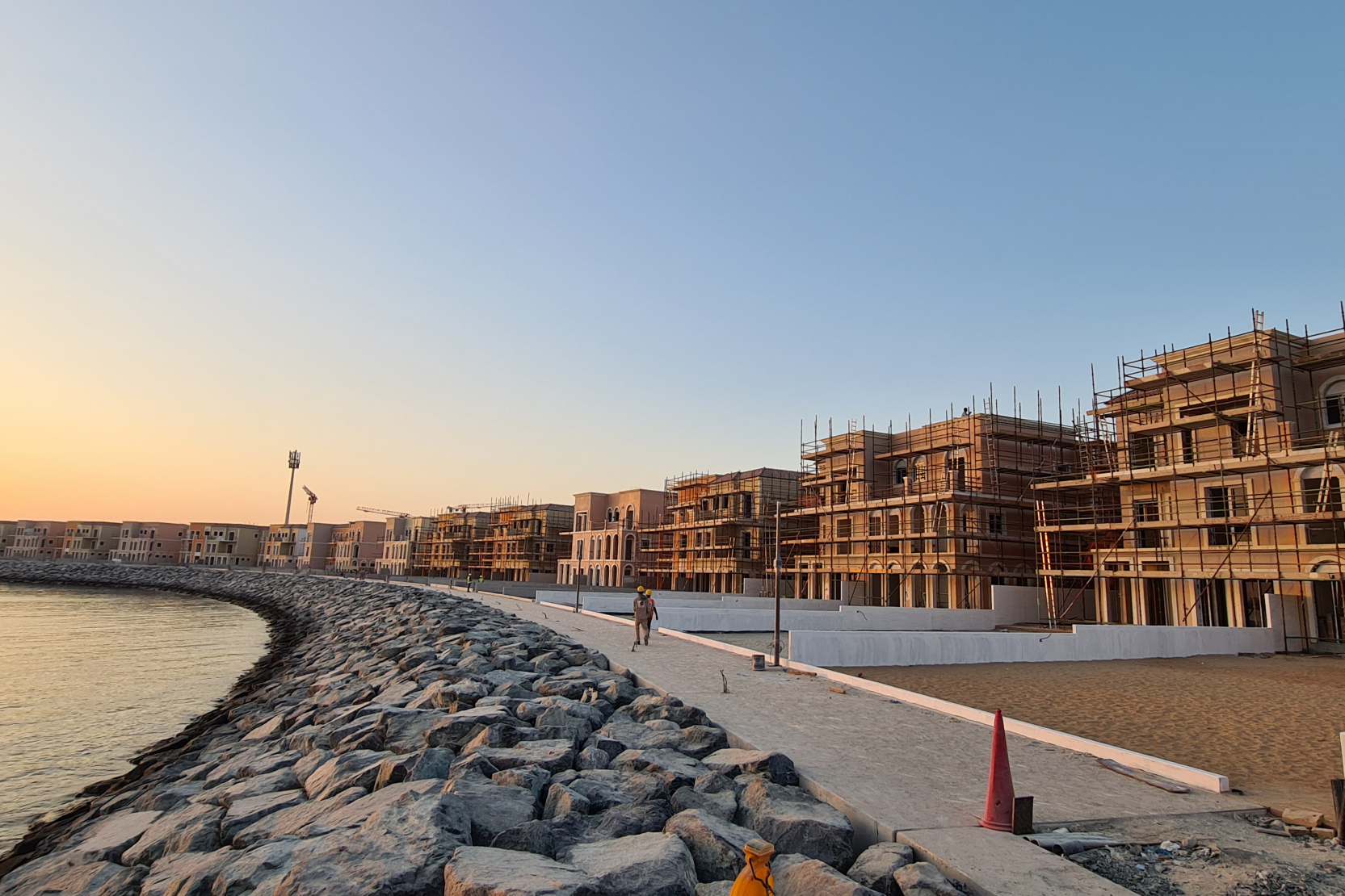 Sur La Mer - Propsearch.ae