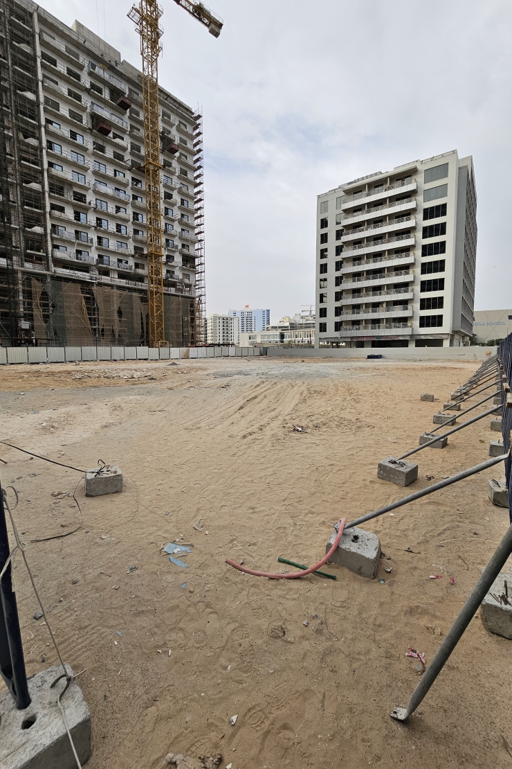 Unknown DLRC Plot - Propsearch.ae