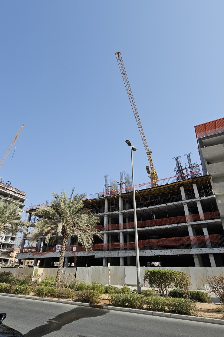 Waves by Al Mazen - Propsearch.ae