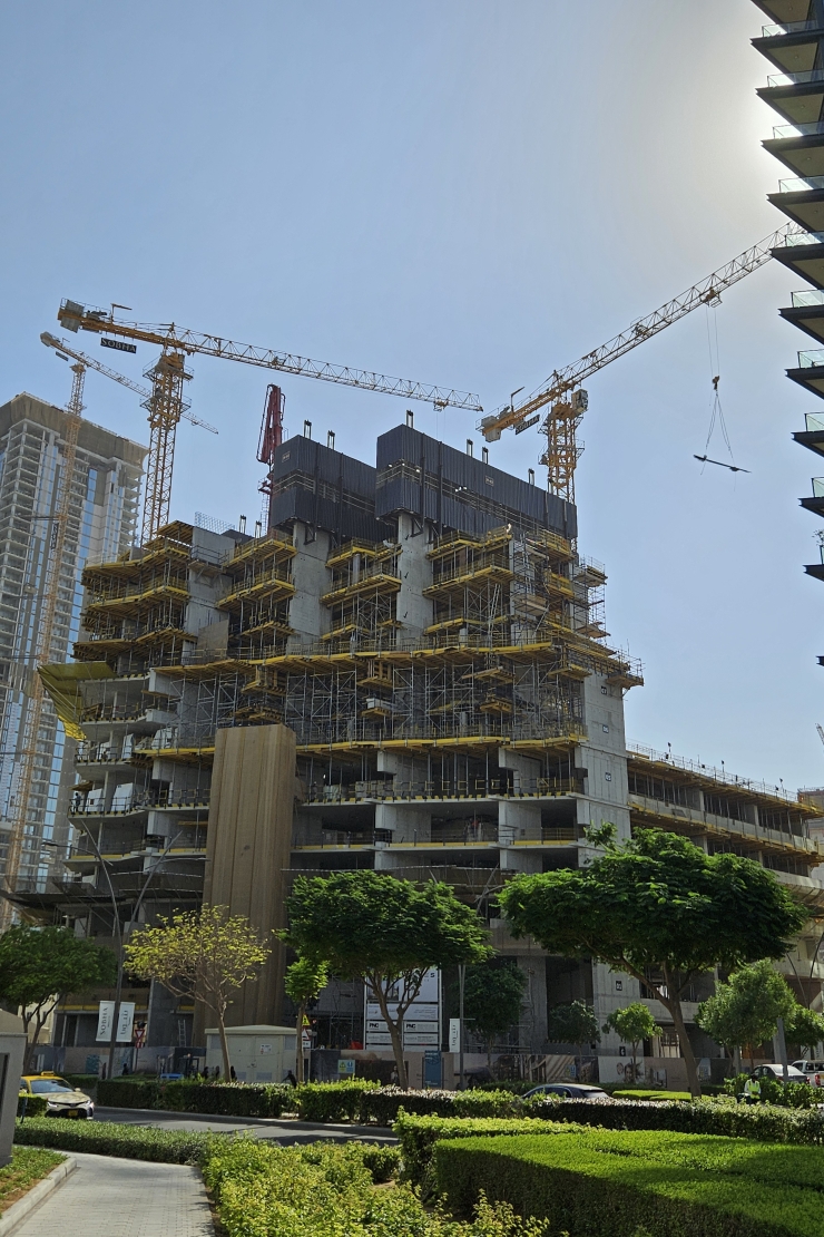 Waves Opulence - Propsearch.ae